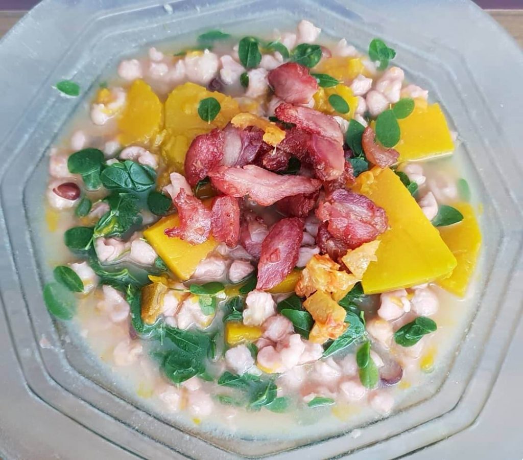 √ 13 Makanan Khas Labuan Bajo dan Rekomendasi Resto