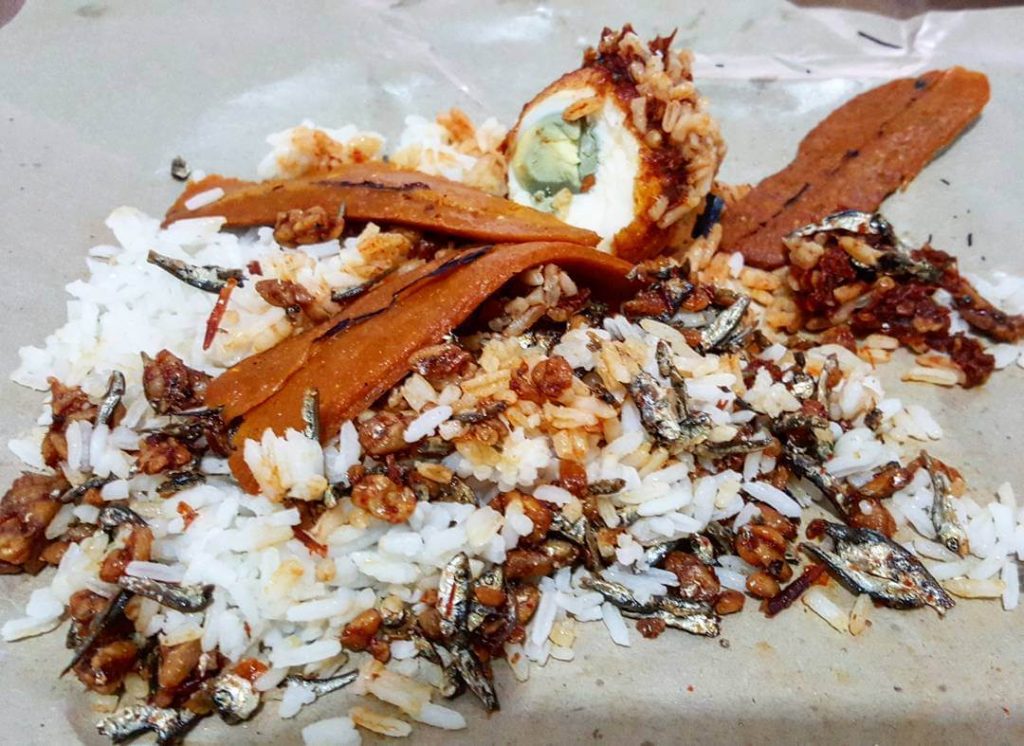 √ 11 Makanan Khas Tanjung Pinang & Rekomendasi Restonya