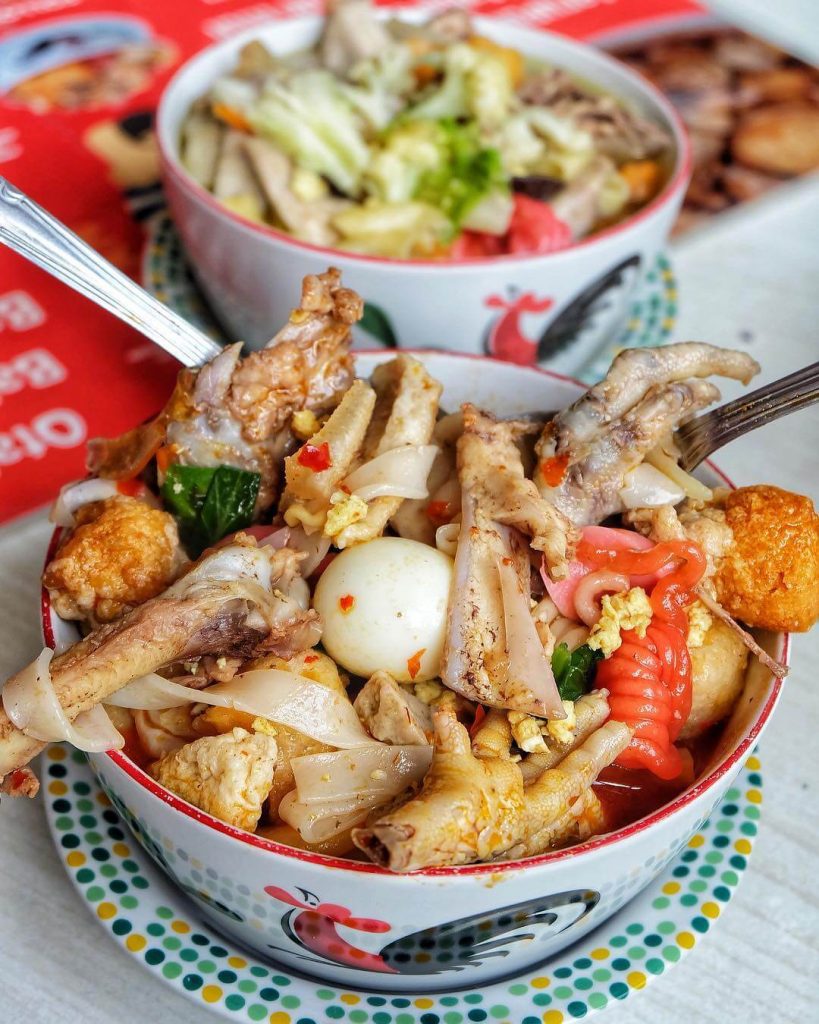 √ 51 Makanan Khas Bandung + Harga dan Rekomendasi Resto