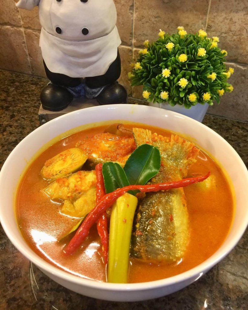 √ 22 Makanan Khas Padang + Harga dan Rekomendasi Resto