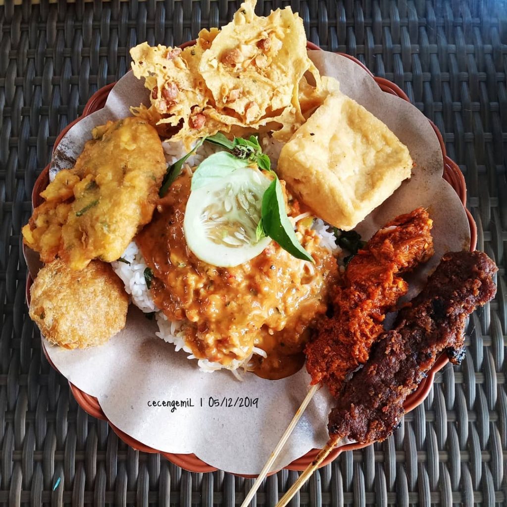 √ 17 Makanan Khas Malang + Harga dan Rekomendasi Resto